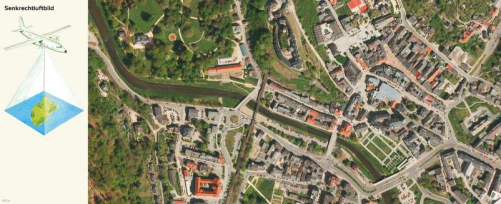 Greiz - Senkrechtluftbild-978-3-14-100385-7-6-2-1 | Diercke.de